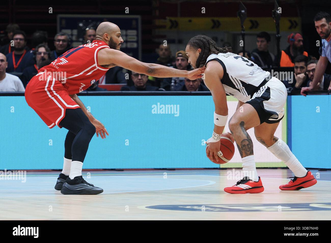 Carsen Edwards (Virtus Olidata Bologna) & Shavon Shields (EA7 Emporio ...