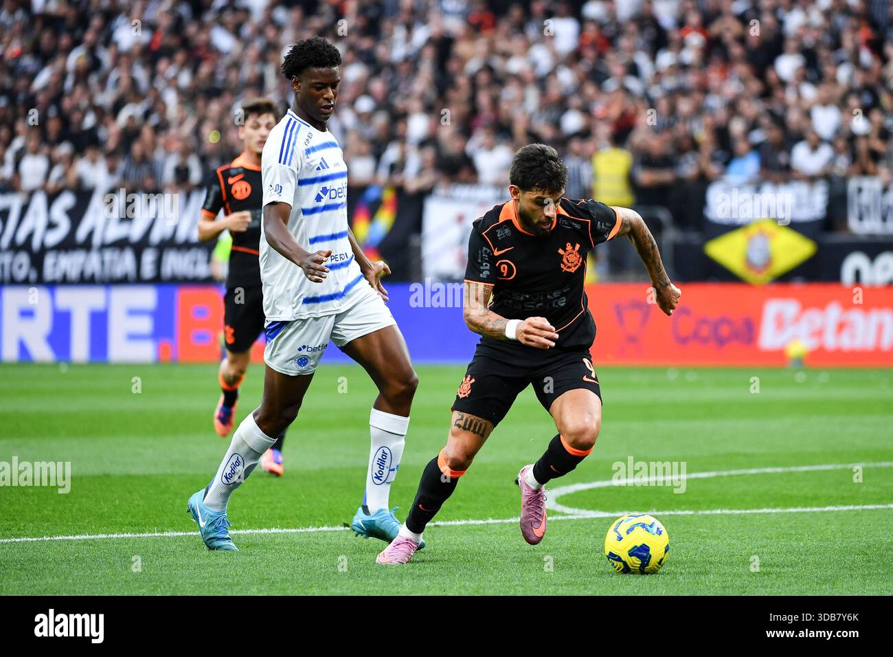 SãO PAULO, SP - 14.12.2025: CORINTHIANS X CRUZEIRO - Yuri Alberto of ...