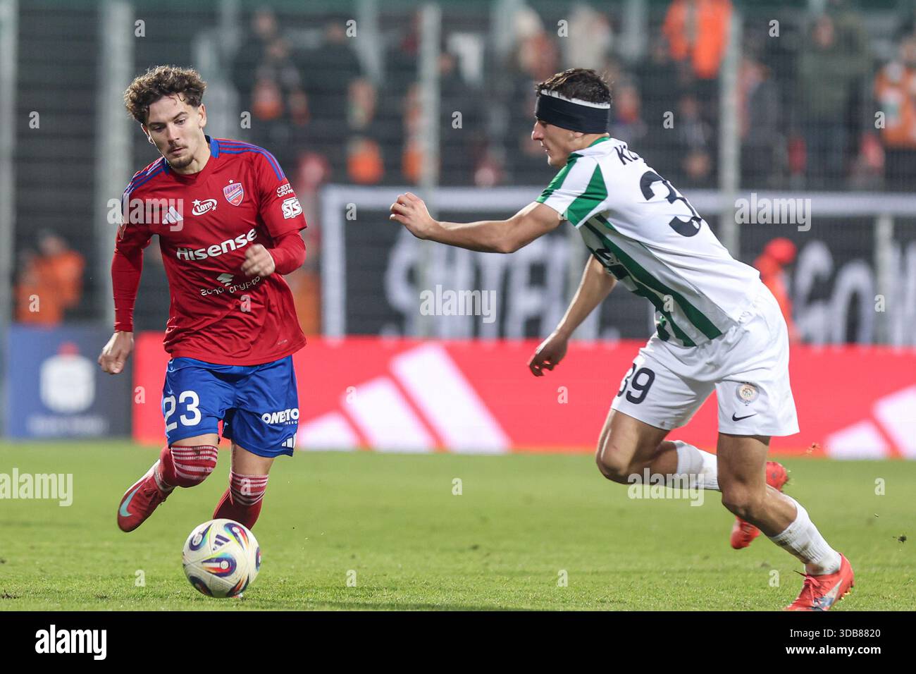 14.12.2025, Czestochowa Mecz PKO Ekstraklasa sezon 2025/26 Rakow ...