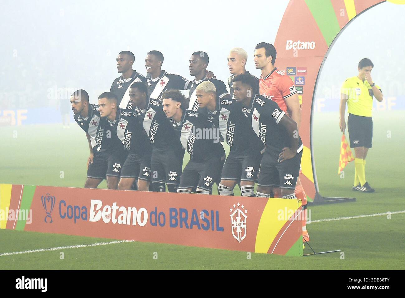 RJ - RIO DE JANEIRO - 12/14/2025 - 2025 BRAZIL CUP, FLUMINENSE x VASCO ...