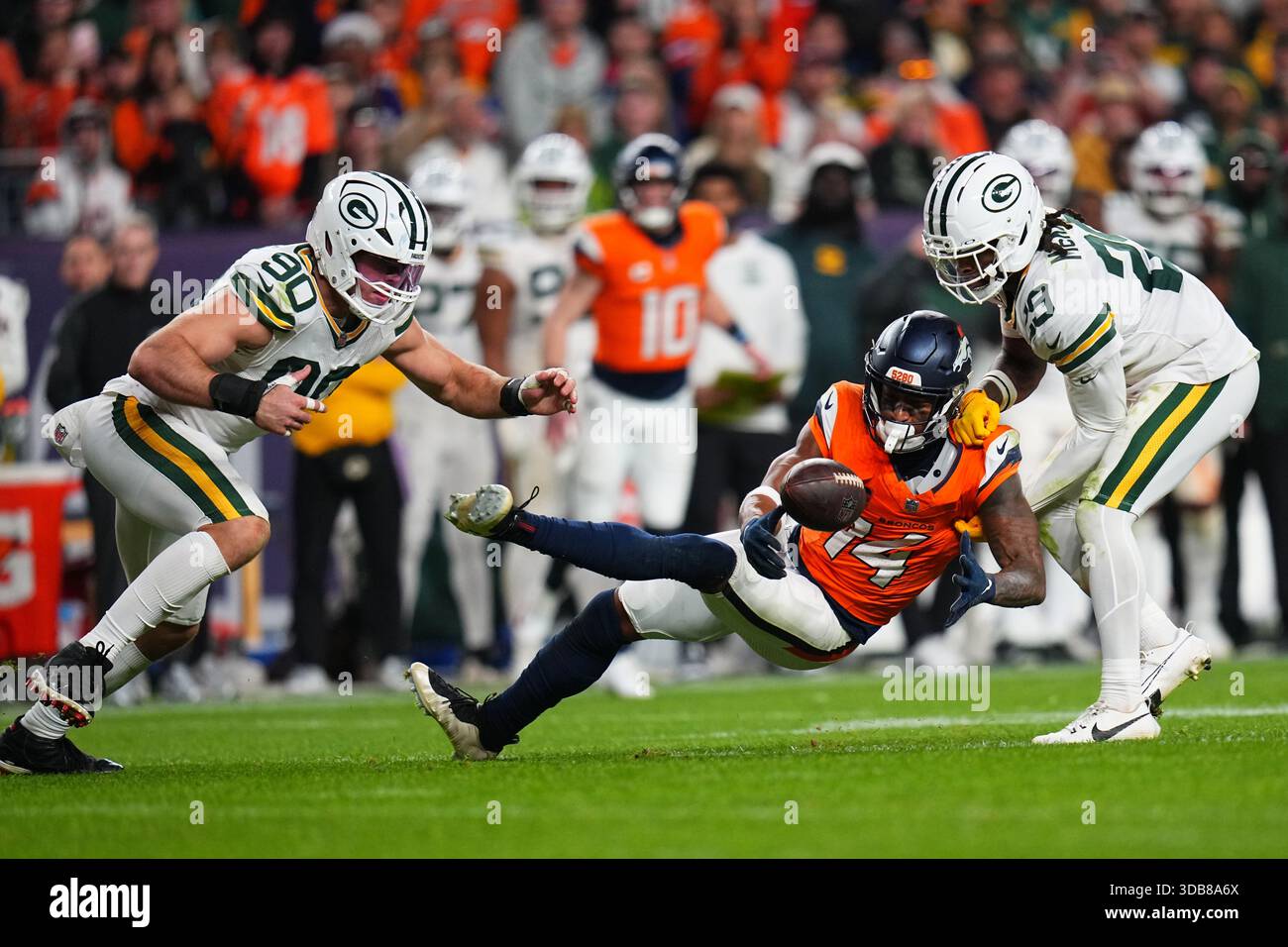 Denver Broncos' Courtland Sutton can't catch a pass between Green Bay ...