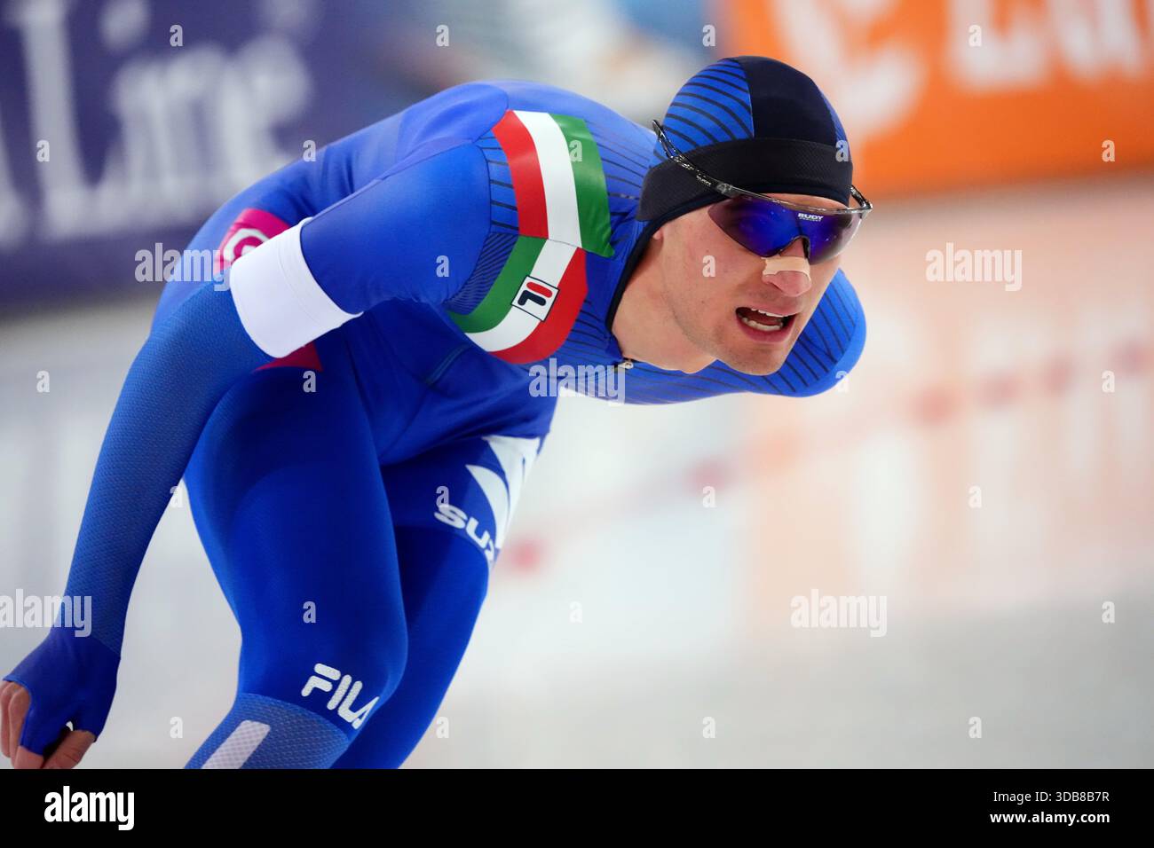 Riccardo Lorello (ITA) op de 5000m mannen tijdens de ISU Speed Skating ...