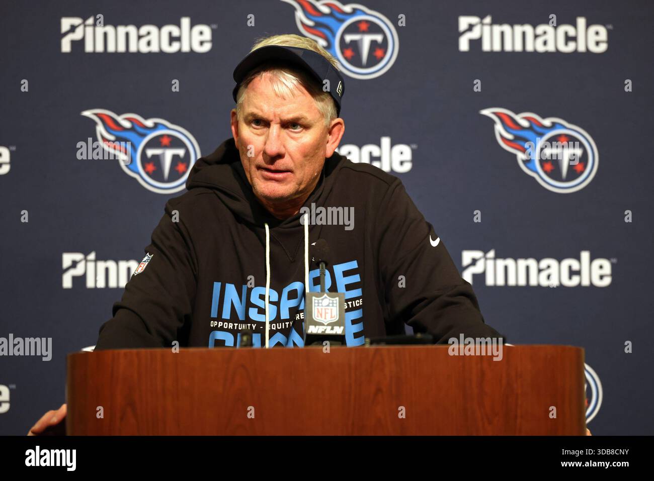 Tennessee Titans interim head coach Mike McCoy speaks during a news ...