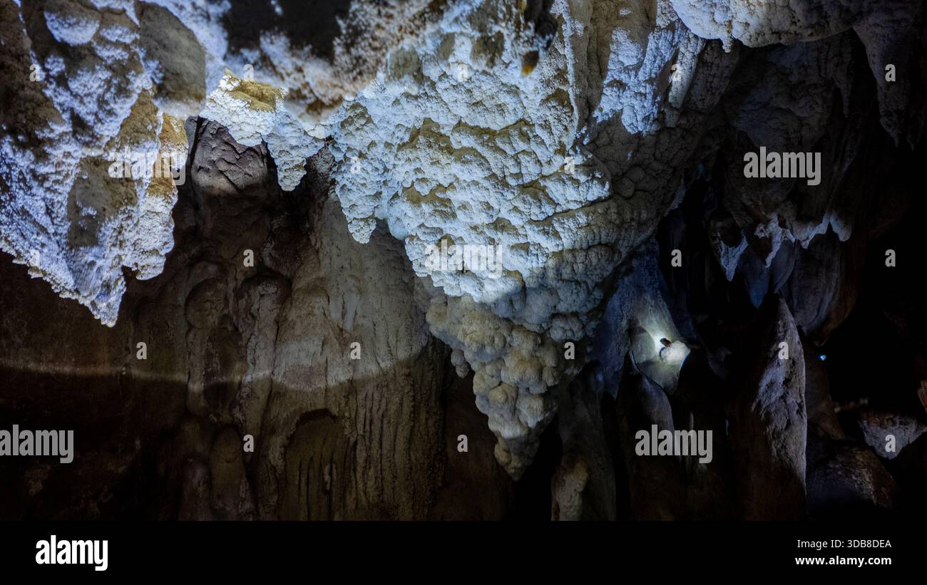 Discover stunning landscapes khao sok hi-res stock photography and ...