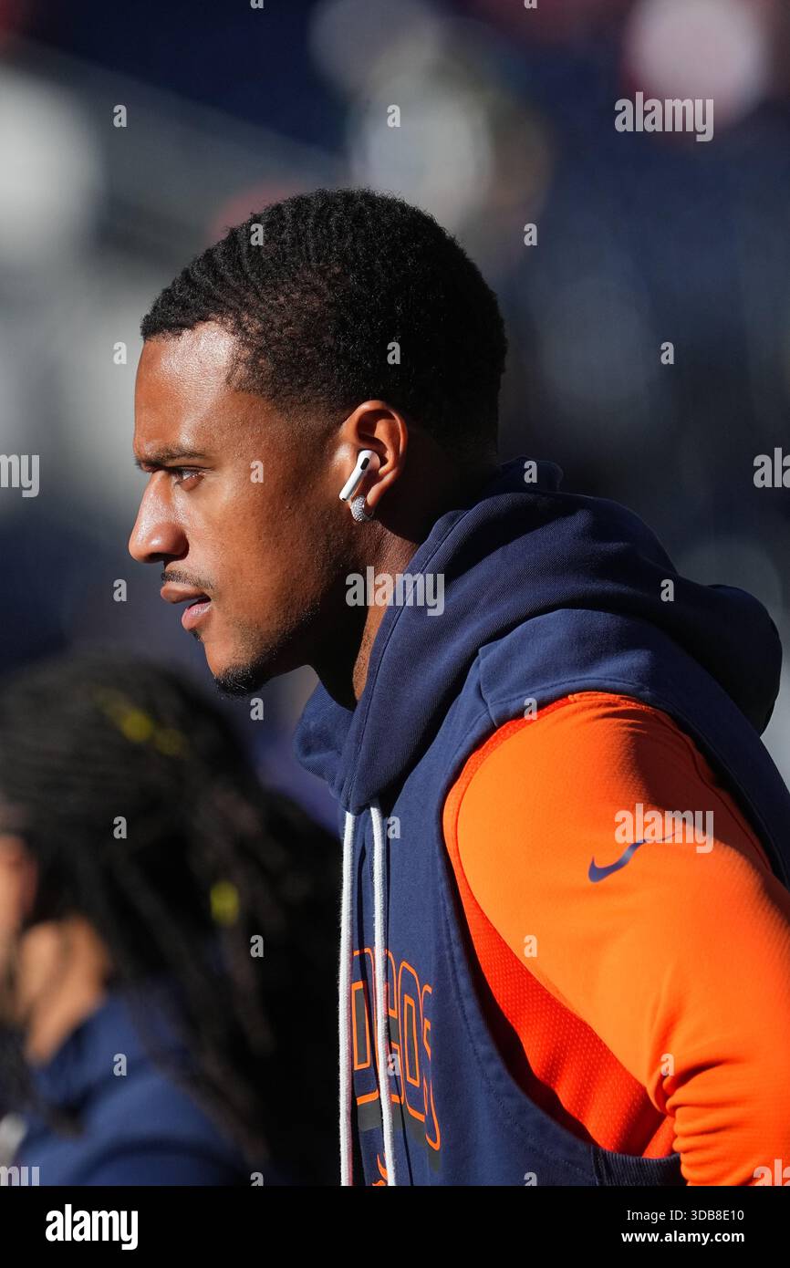 Denver Broncos cornerback Pat Surtain II (2) warms up prior to the game ...