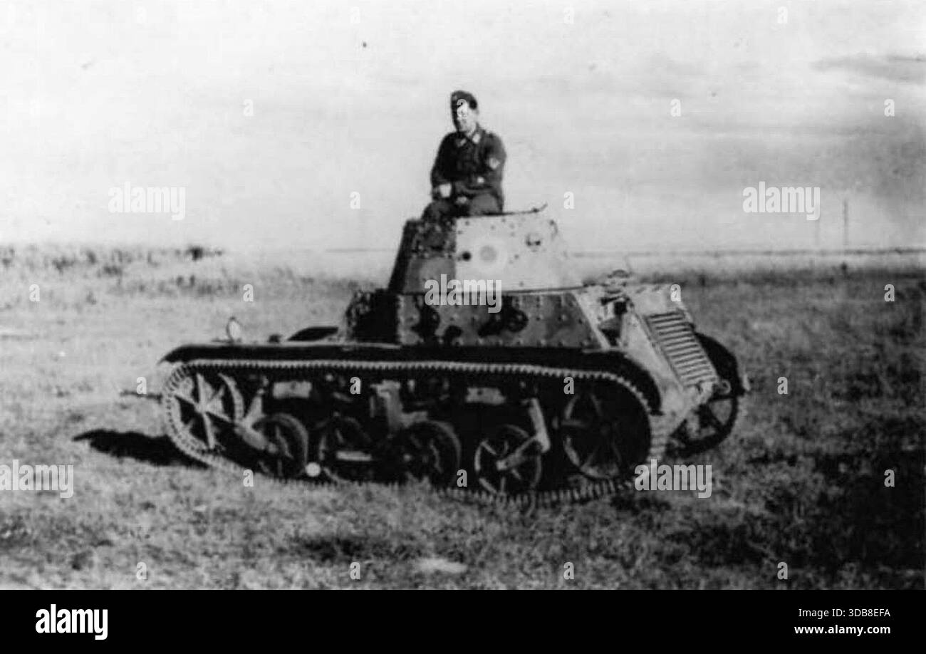 The Renault AMR-33 (the AMR deignation indicates that it was a ...