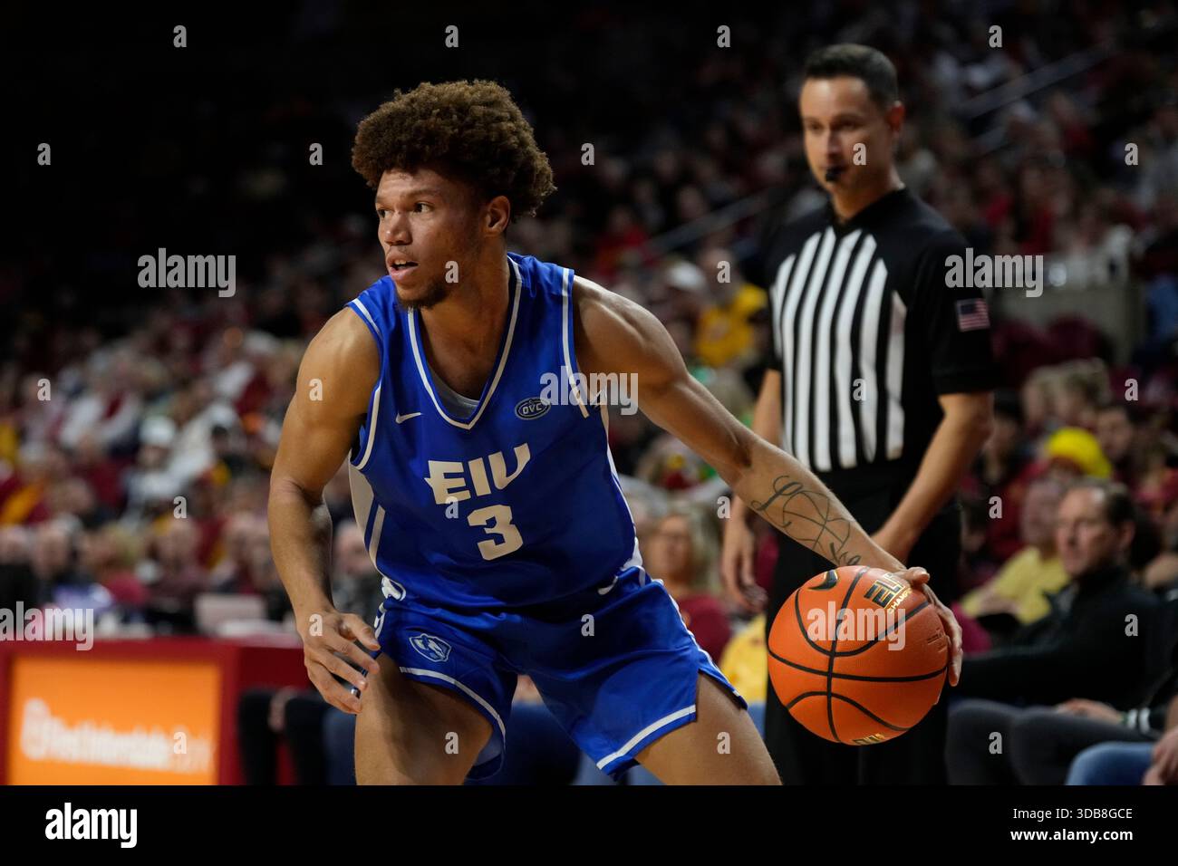Eastern Illinois guard Meechie White drives to the basket during the ...