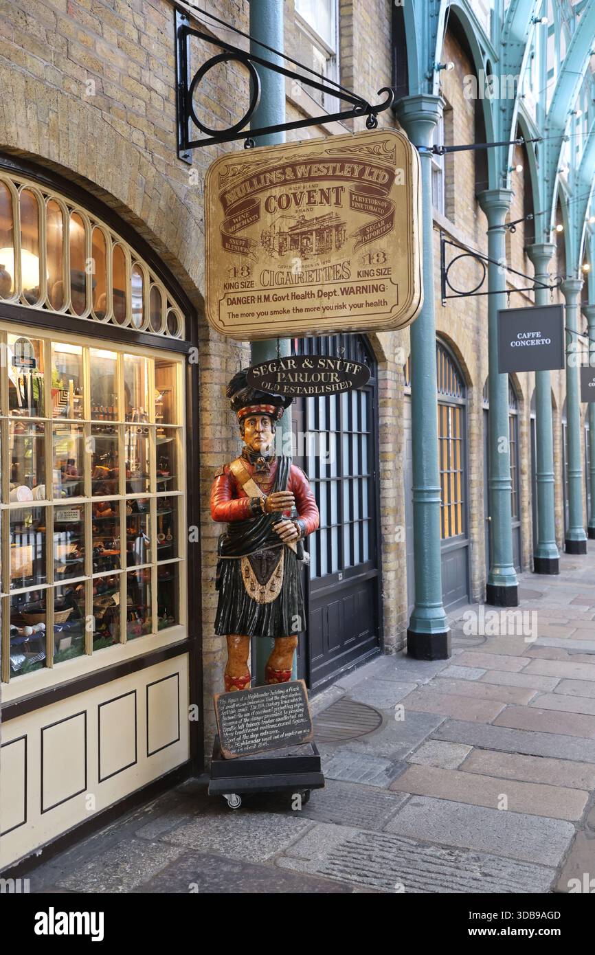 Exterior of Segar & Snuff Parlour Tobacco shop Covent Garden London UK ...