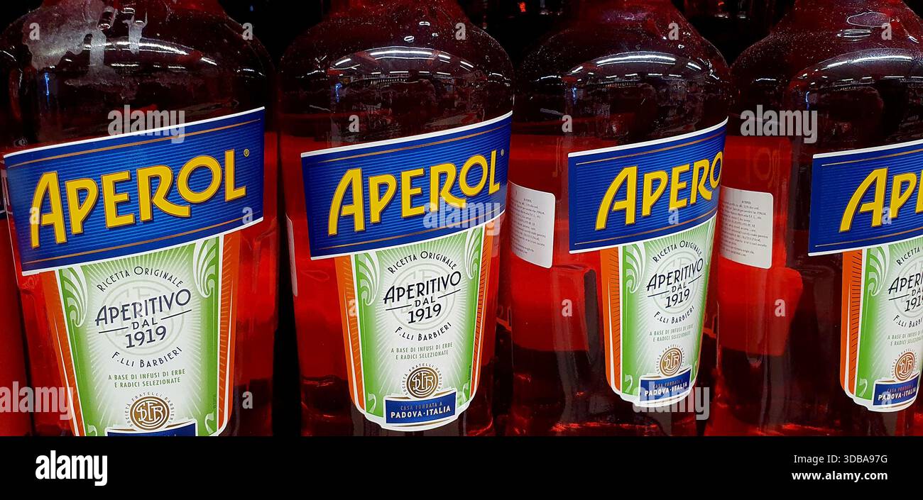 Aperol is a vibrant Italian alcoholic beverage, known worldwide for its ...