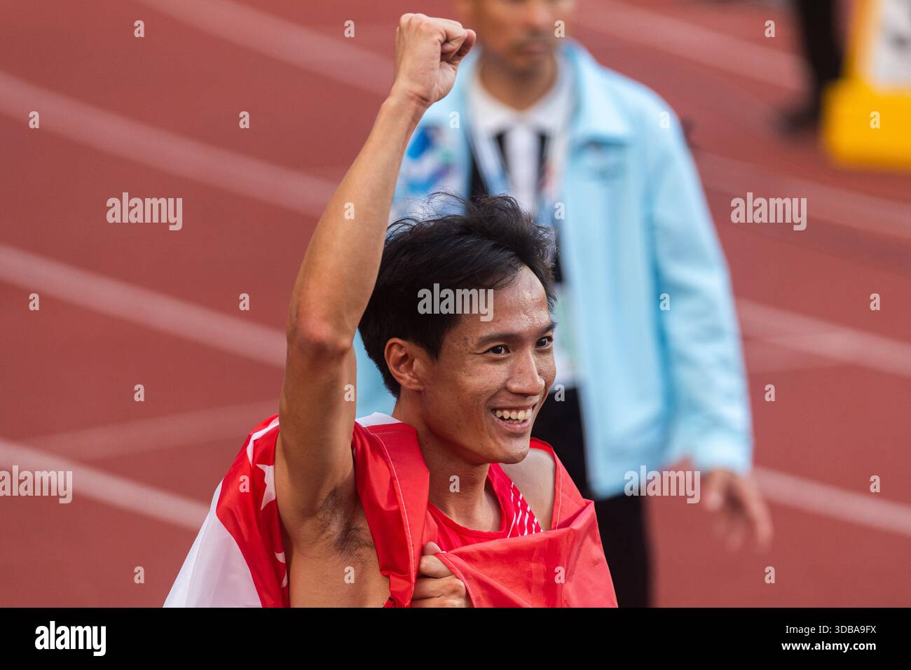 Calvin Quek Jun Jie (C-R) of Singapore celebrates after won a gold ...