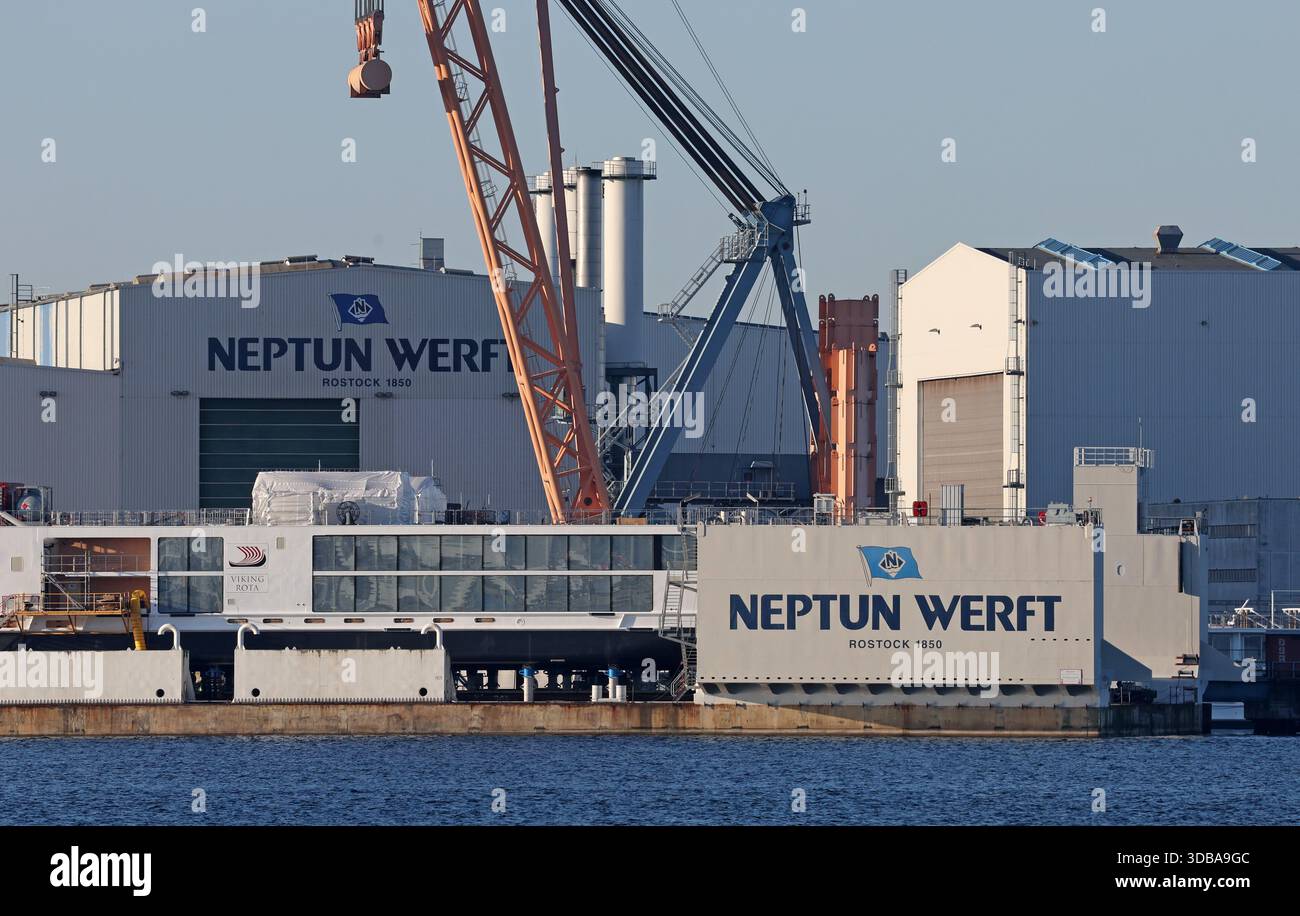 15 December 2025, Mecklenburg-Western Pomerania, Rostock: At Neptun ...