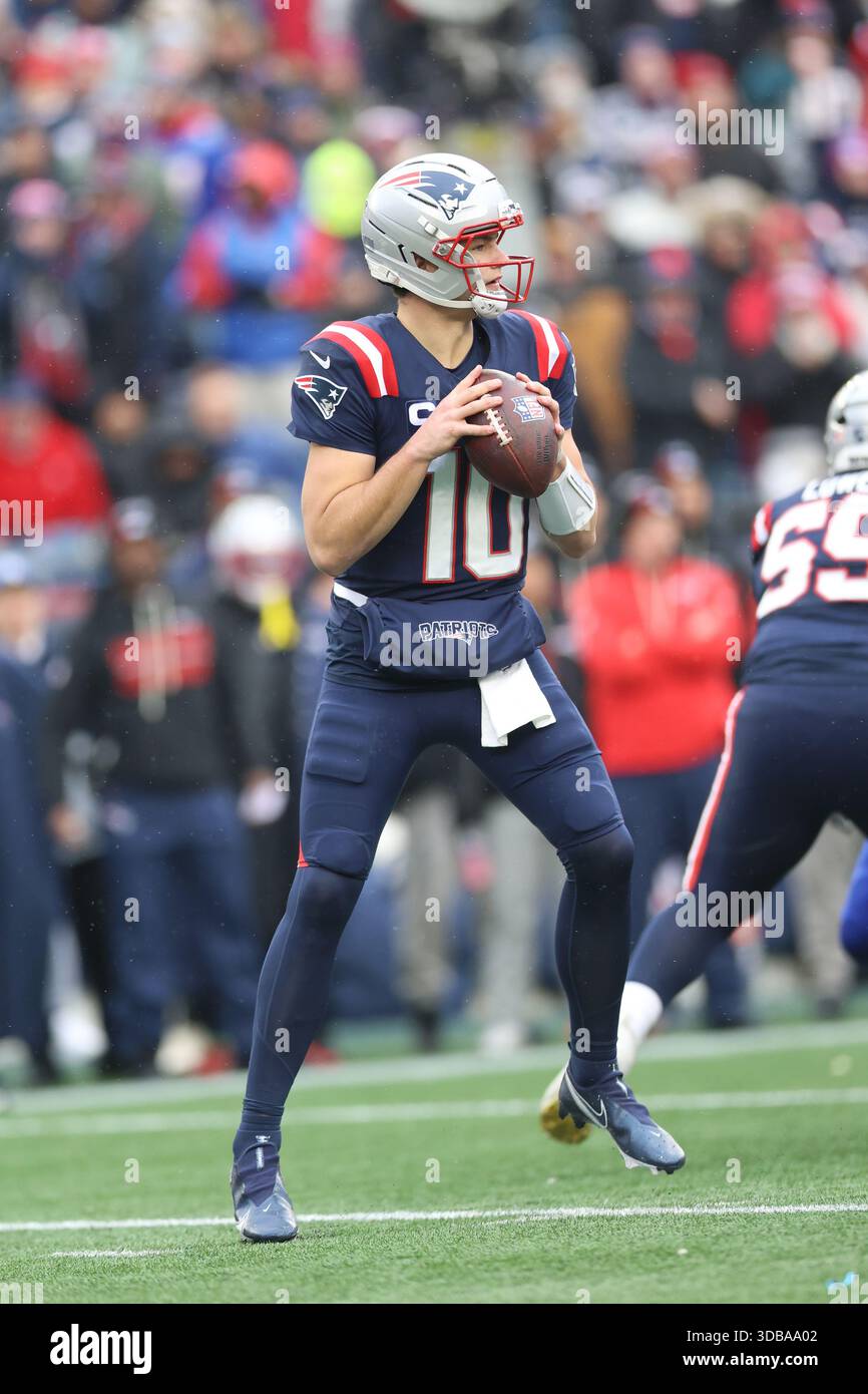 New England Patriots QB Drake Maye (10) in action during an NFL ...
