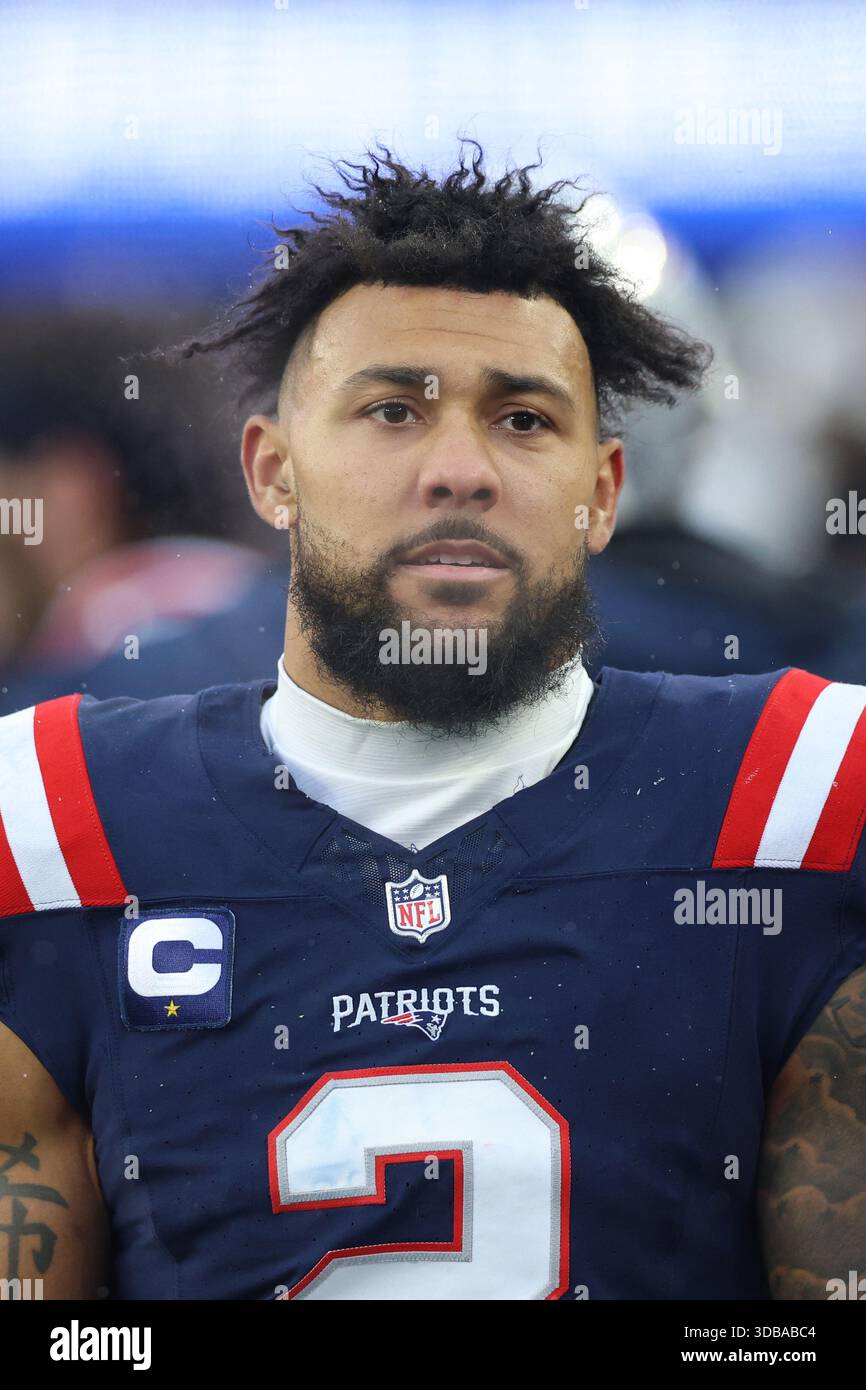 New England Patriots Harold Landry III (2) is seen on he sidelines ...