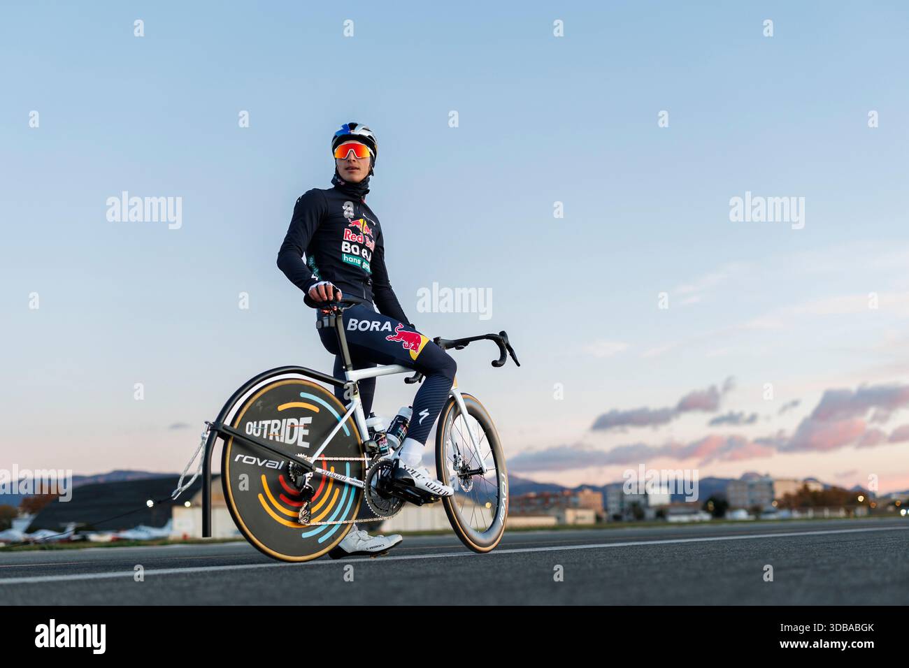 A nine-rider Red Bull–BORA–hansgrohe peloton achieved a world first at ...