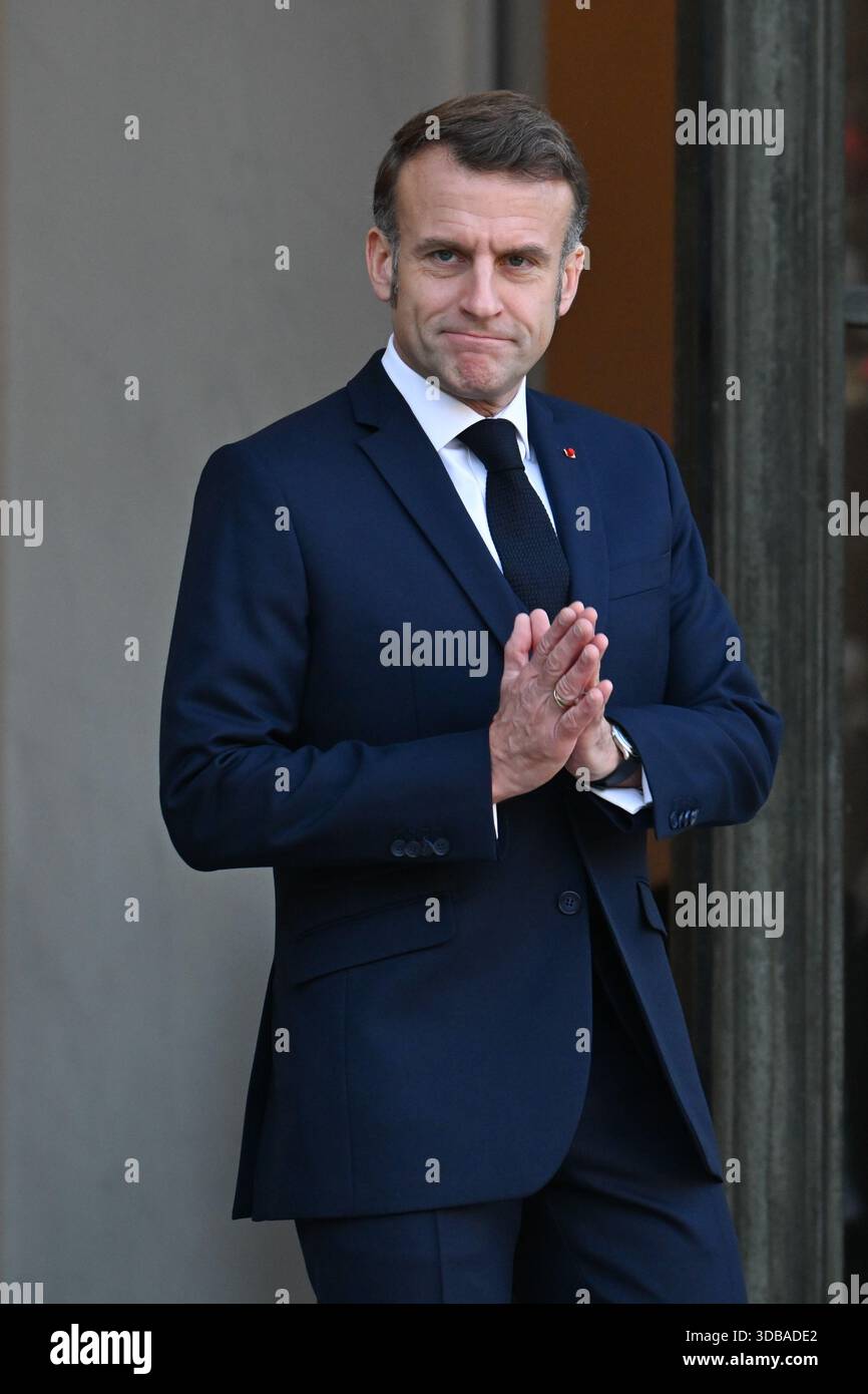 Paris, France. 15th Dec, 2025. Meeting between the President of the ...