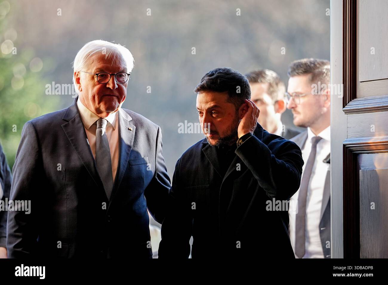 dpatop - 15 December 2025, Berlin: Federal President Frank-Walter ...