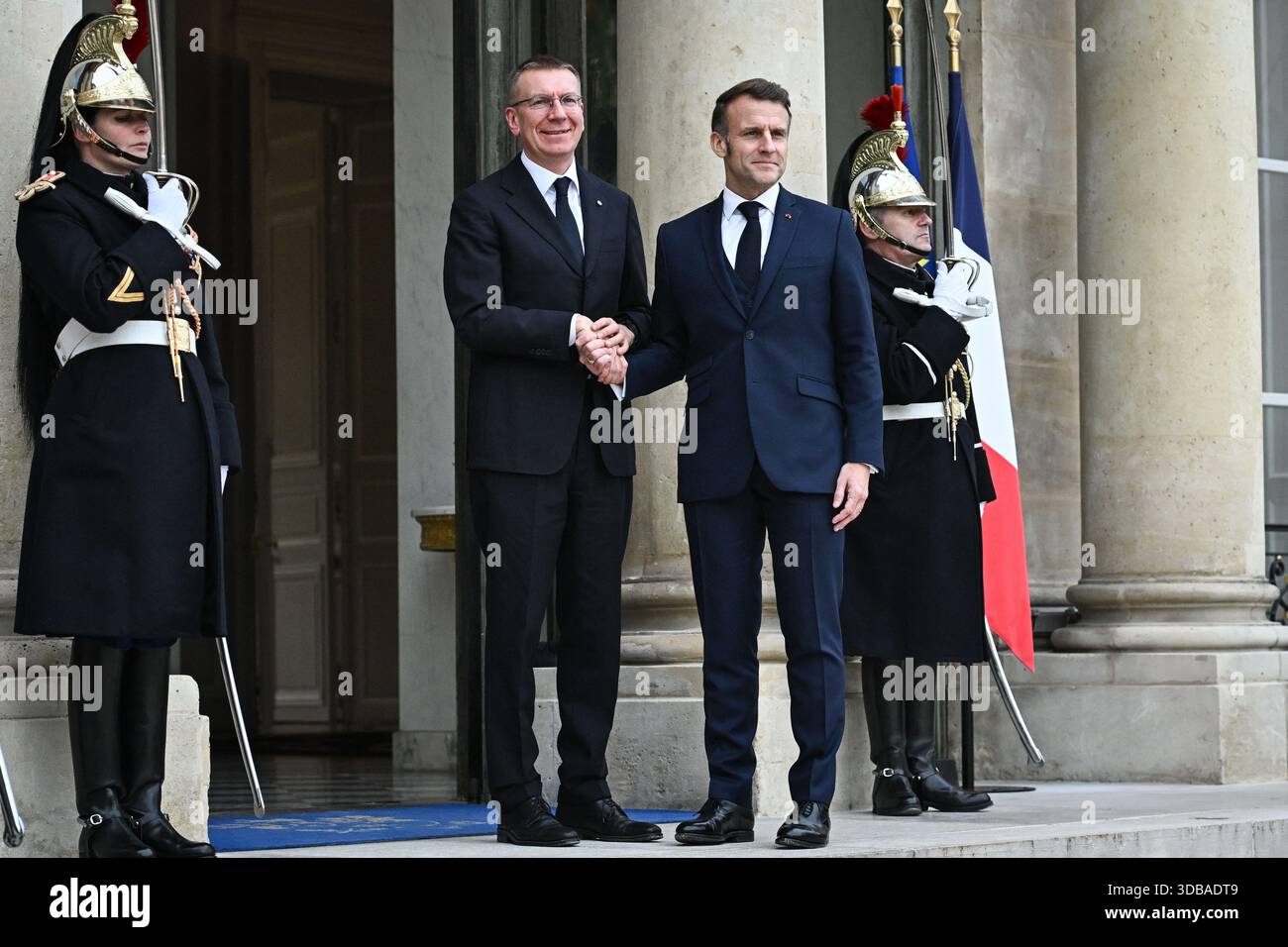 French President Emmanuel Macron welcomes President of the Republic of ...