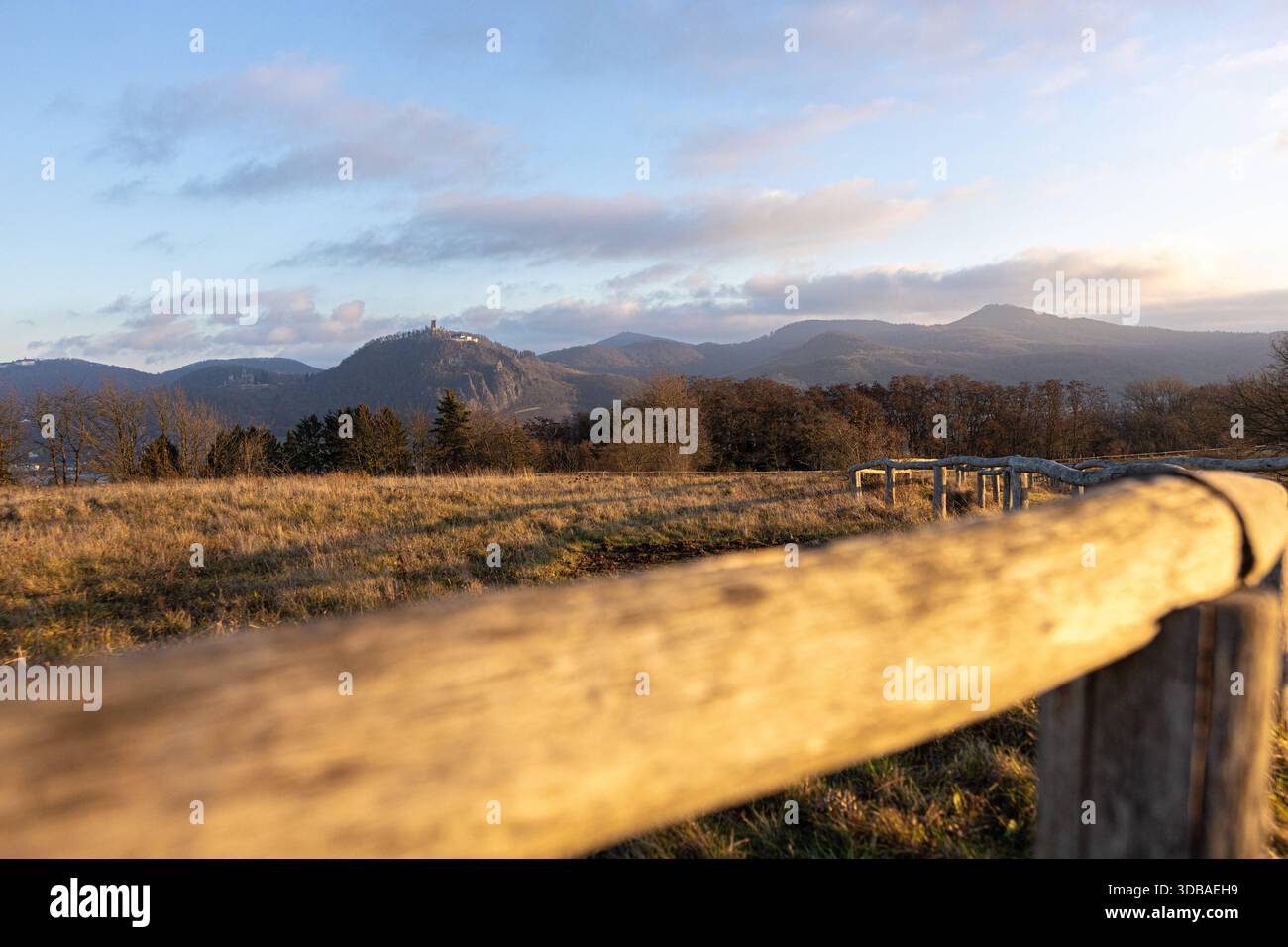 Sonnenaufgang über dem Rheinland - 15.12.25. Winterlicher Blick vom ...