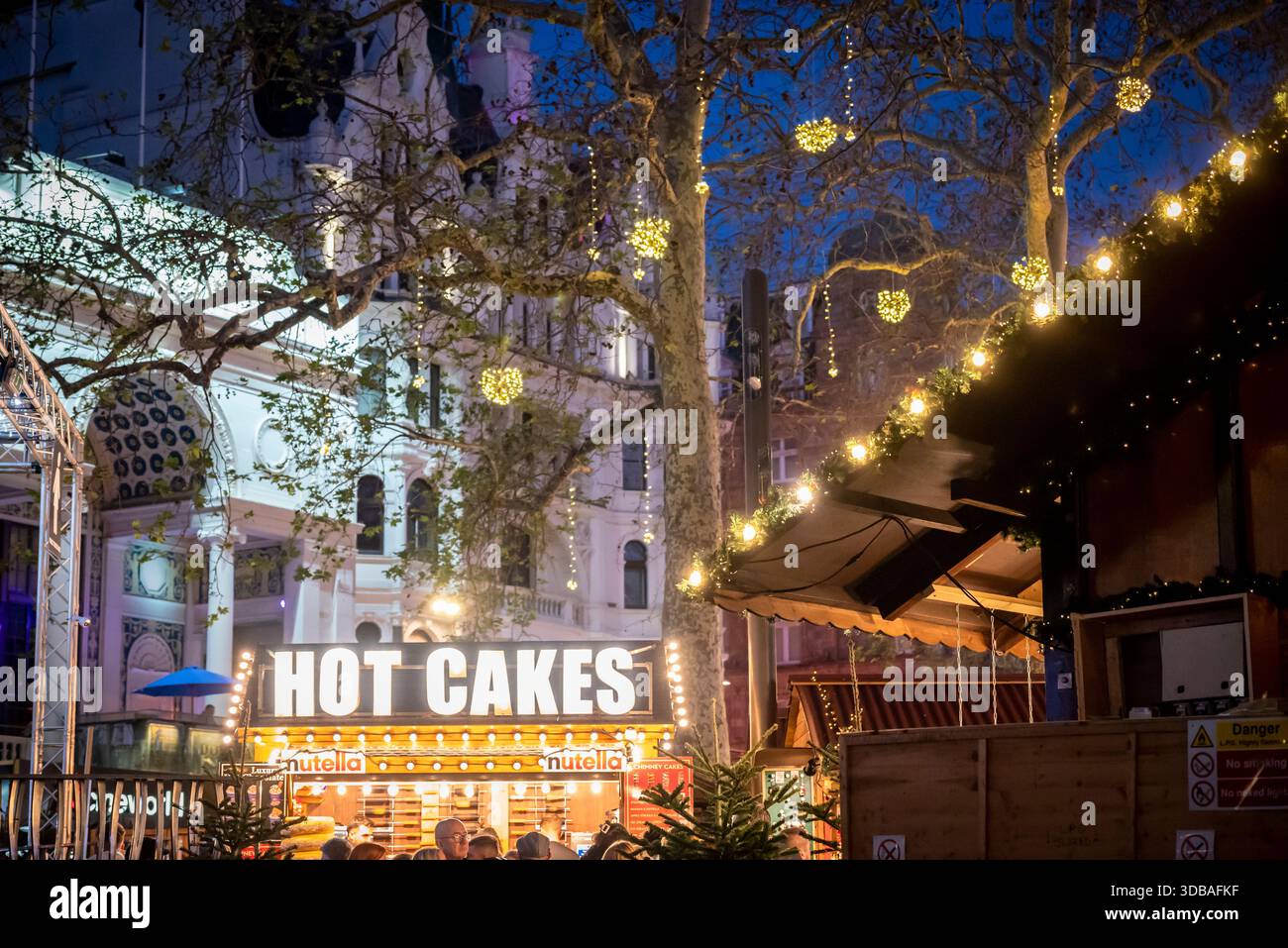 Hot Cakes food stall at Leicester Square at Christmas time, London ...