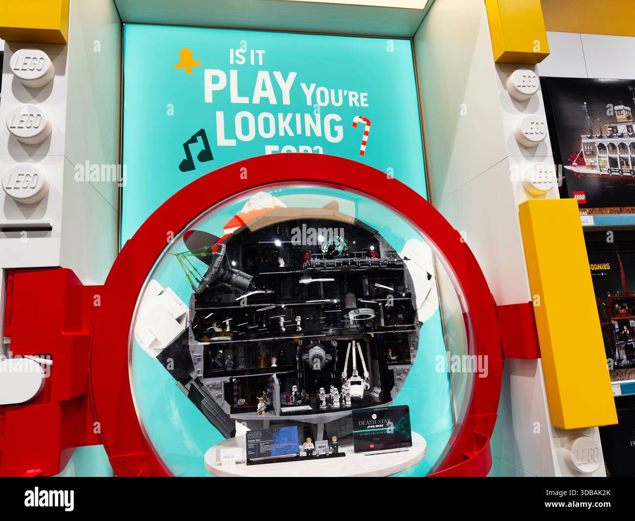 Lego people display case hi-res stock photography and images - Alamy