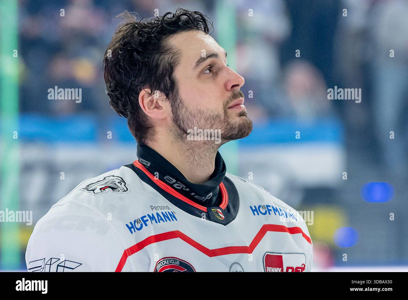 Samuel Dove-McFalls (Nuremberg Ice Tigers, #75) at the Starting Six ...