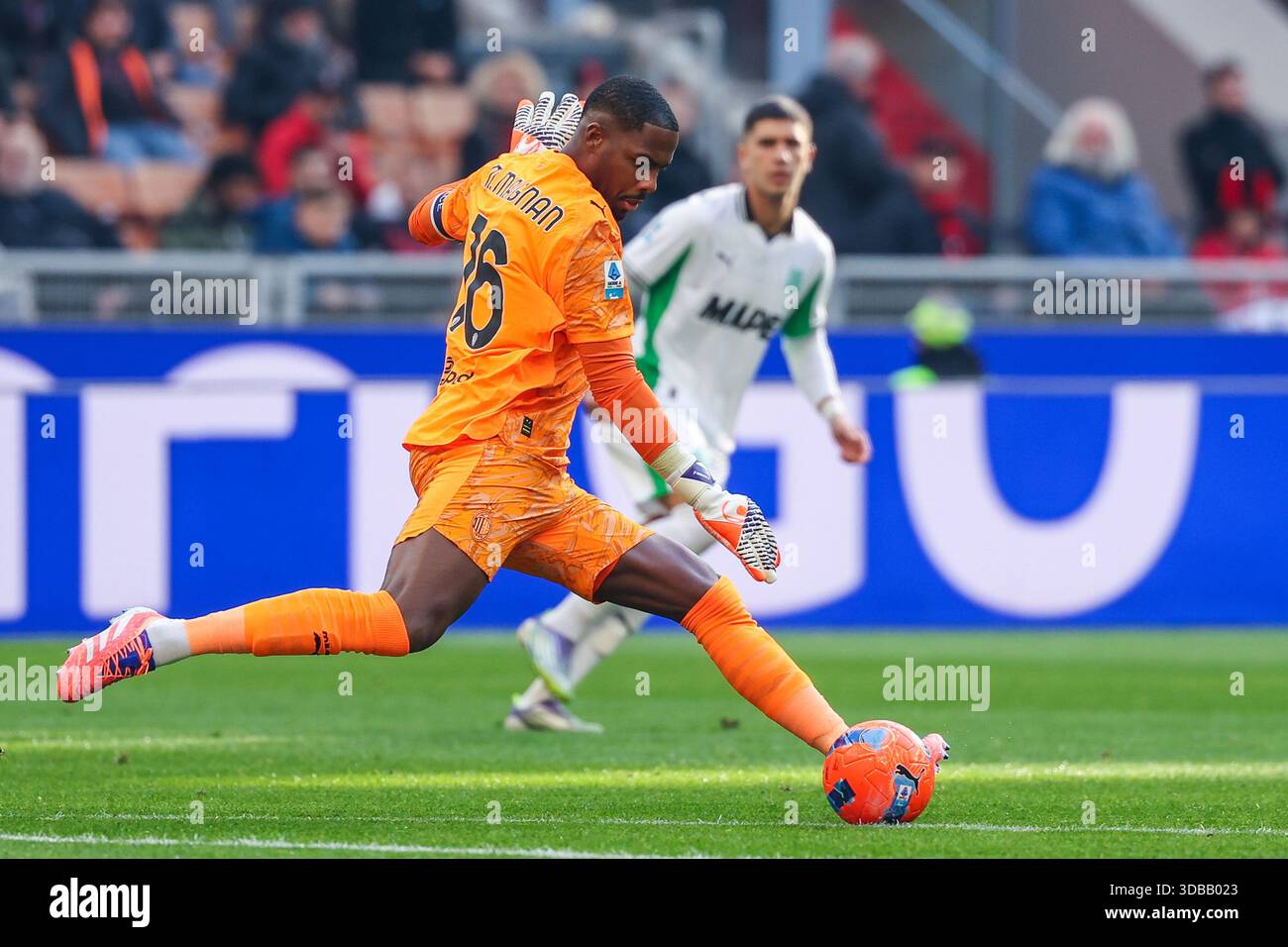 Mike Maignan of AC Milan seen in action during Serie A 2025/26 football ...