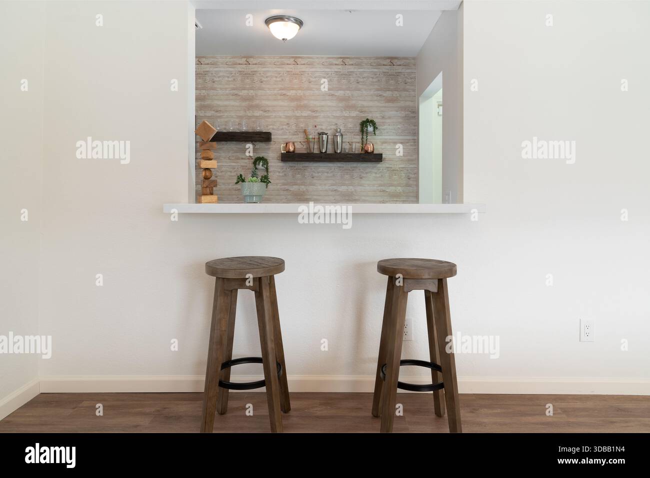 Counter desk built into wall hi-res stock photography and images - Alamy