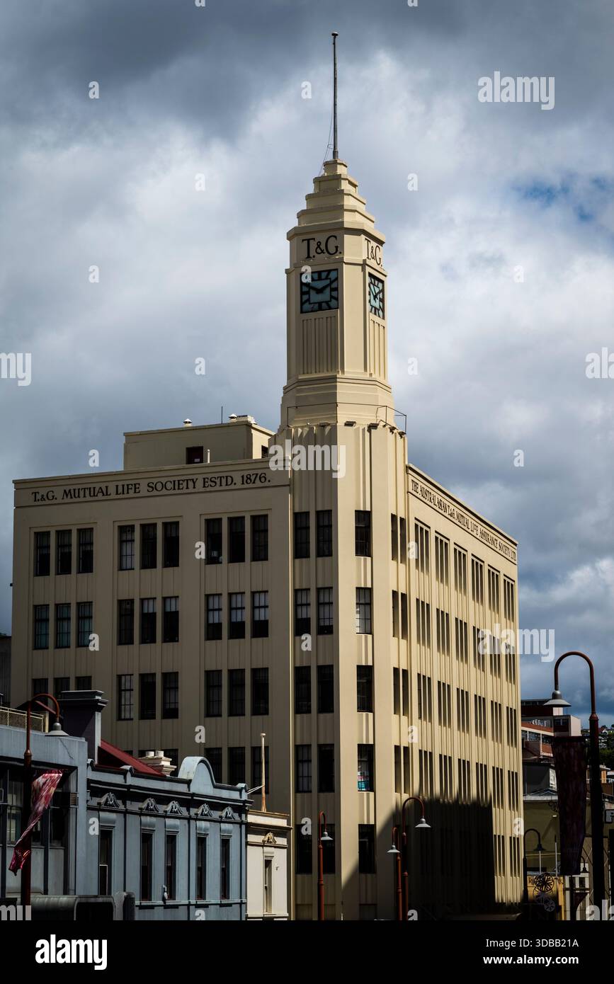 Mutual life assurance building hi-res stock photography and images - Alamy