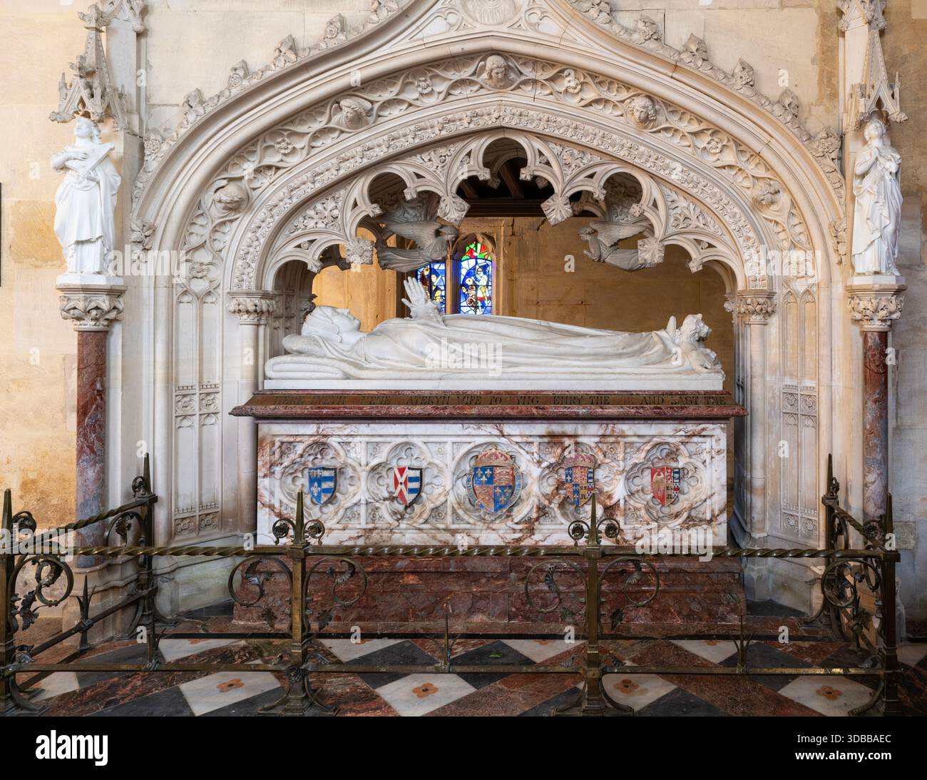 Tomb and effigy of katherine parr hi-res stock photography and images ...
