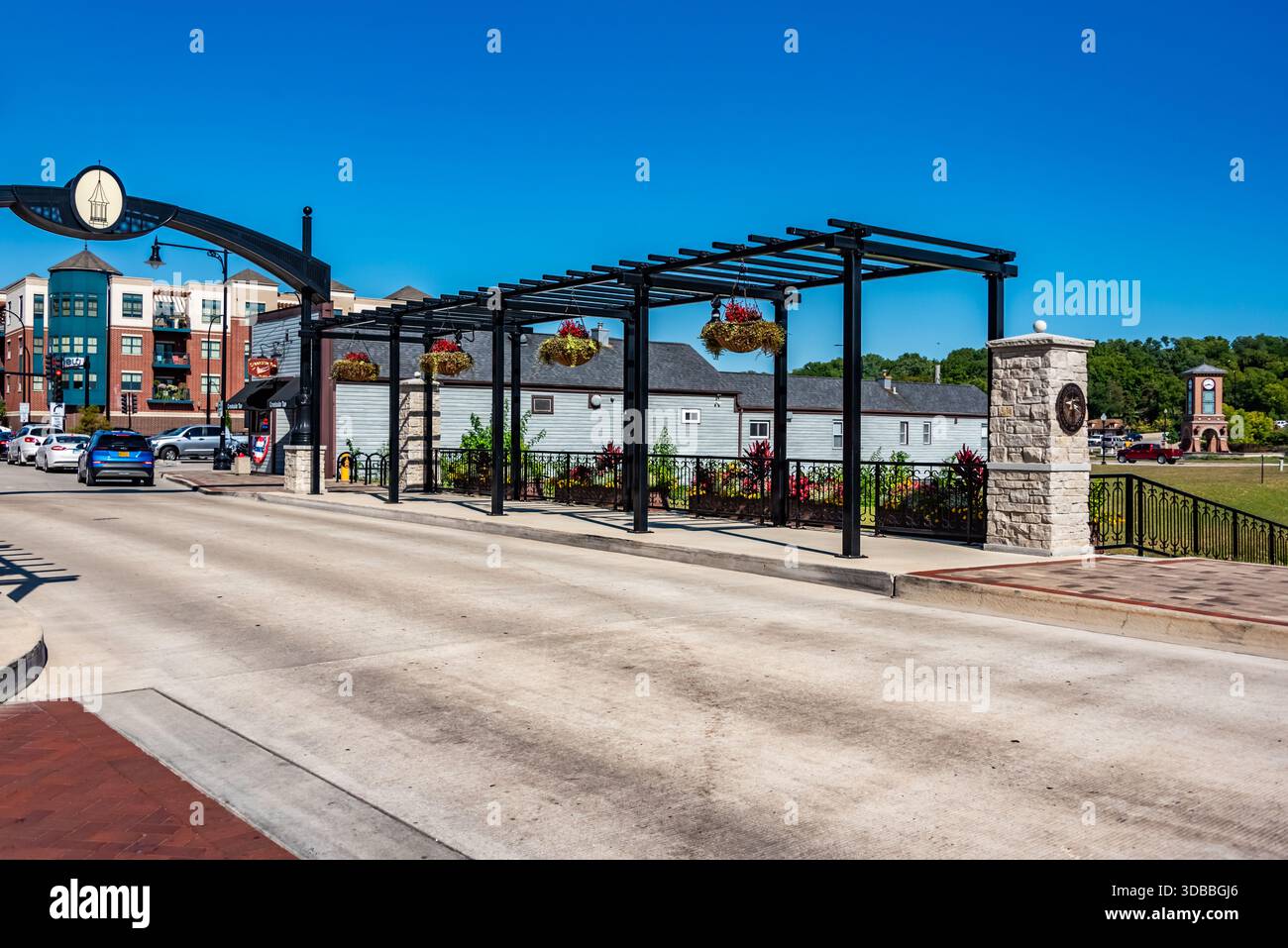Downtown Algonquin Illinois Main Street gateway arch with brick ...