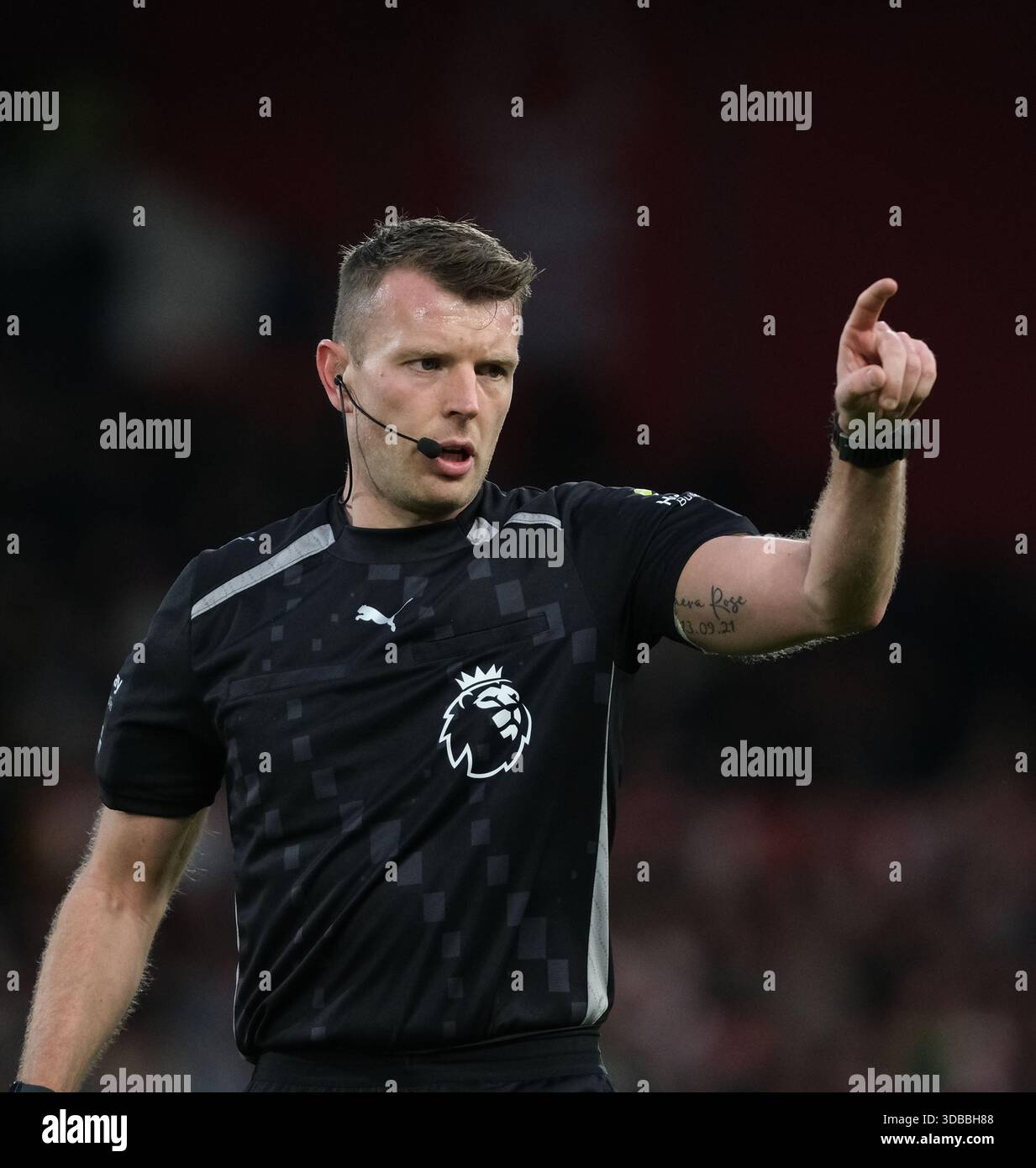 Referee Samual Barrott seen during the Premier league football match ...