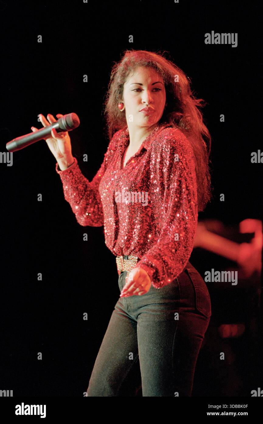 FILE - Selena performs on stage at Six Flags AstroWorld's Southern Star ...