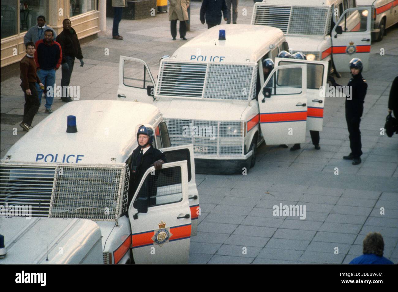 Riot Police on the streets following the death of Clinton McCurbin ...