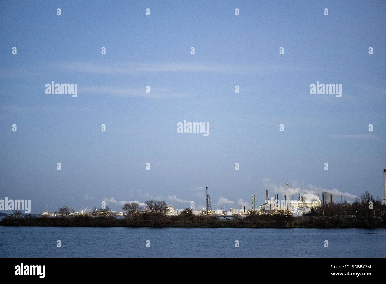 MOERDIJK - Port of Moerdijk Nitrogen emissions from a chimney in the ...