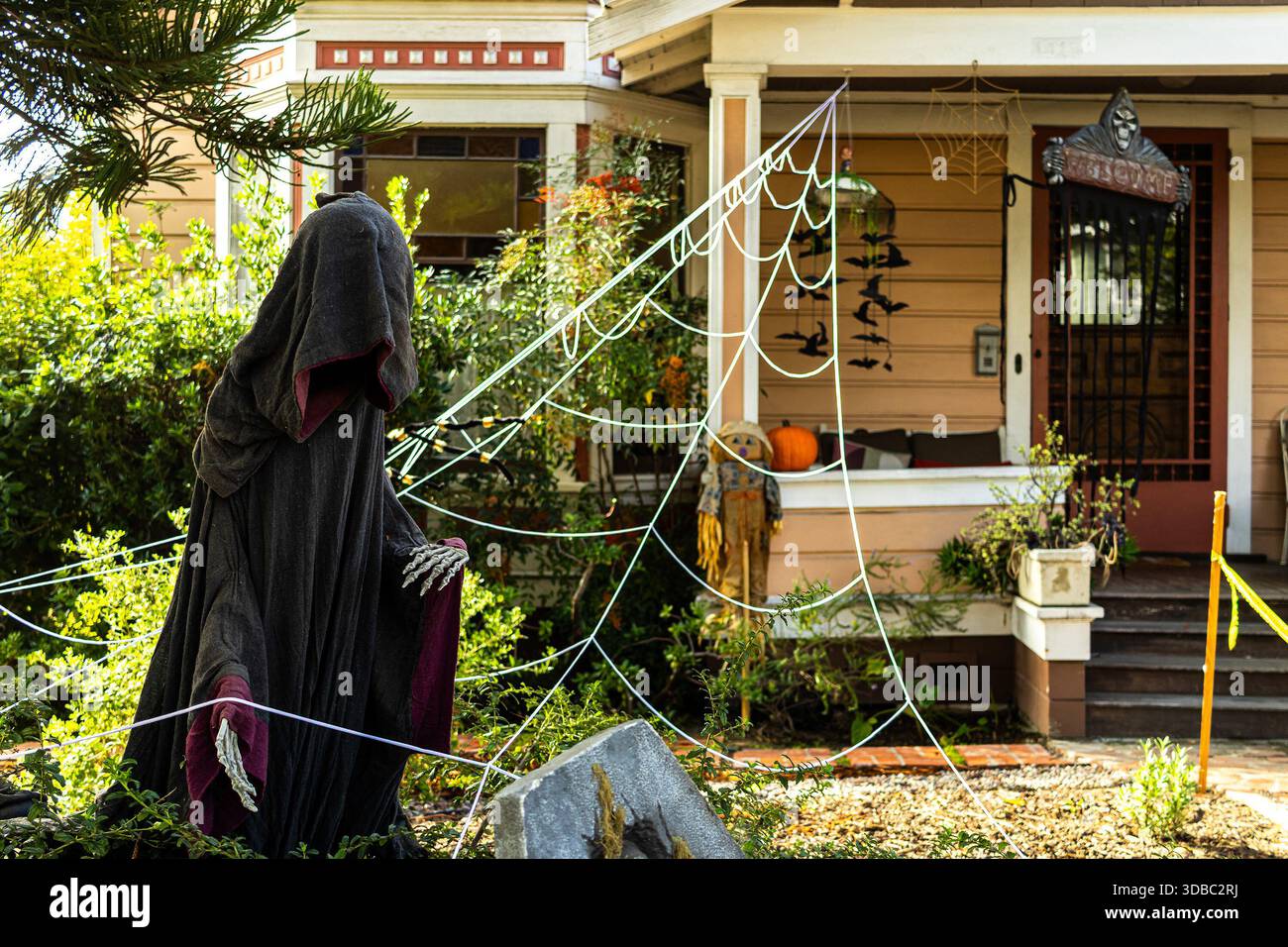 Covering porches hi-res stock photography and images - Alamy