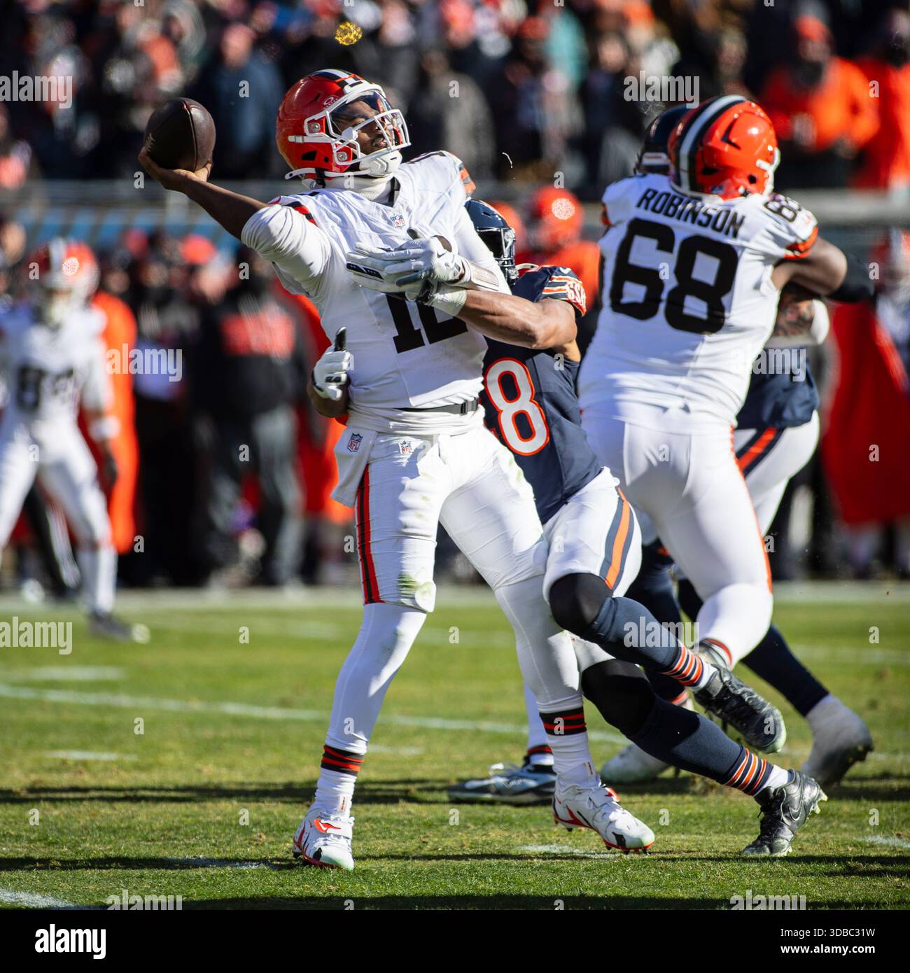 December 14, 2025: Chicago Bears D'Marco Jackson (48) sacks Cleveland ...