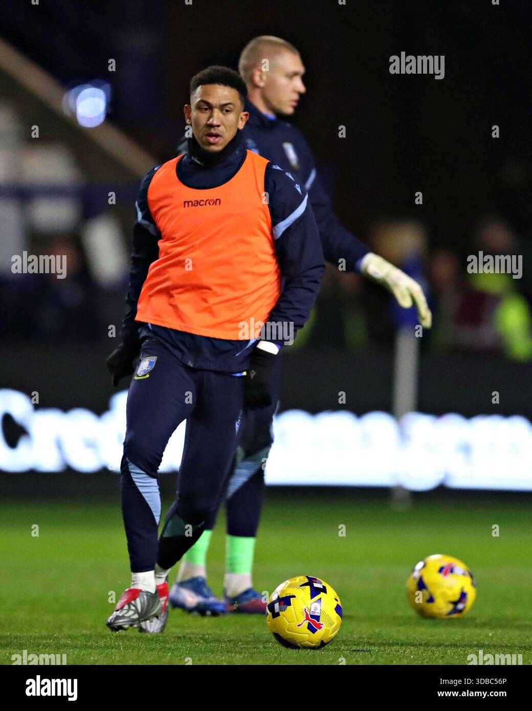 Liam Palmer of Sheffield Wednesday before the Sky Bet Championship ...
