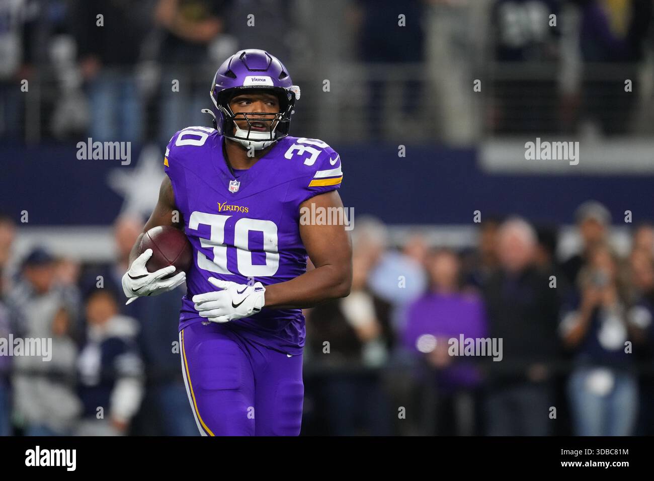 Minnesota Vikings fullback C.J. Ham (30) works out during an NFL ...