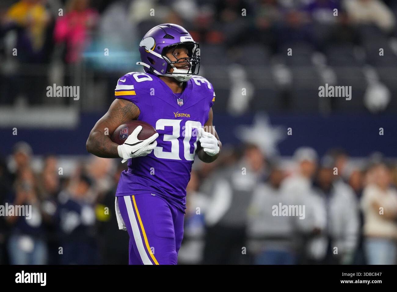 Minnesota Vikings fullback C.J. Ham (30) works out during an NFL ...