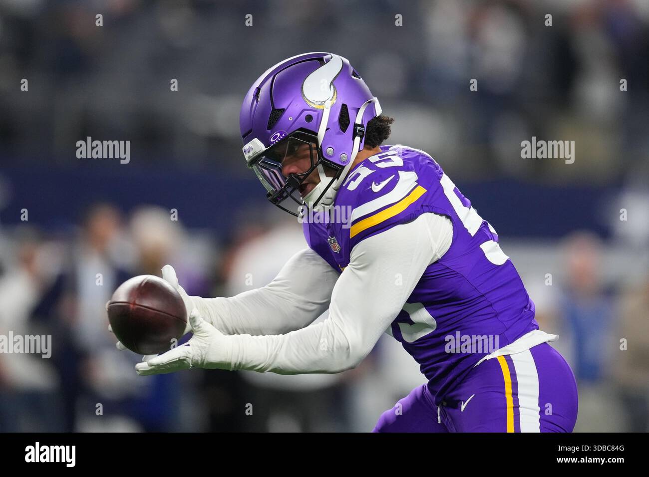 Minnesota Vikings linebacker Eric Wilson (55) works out during an NFL ...