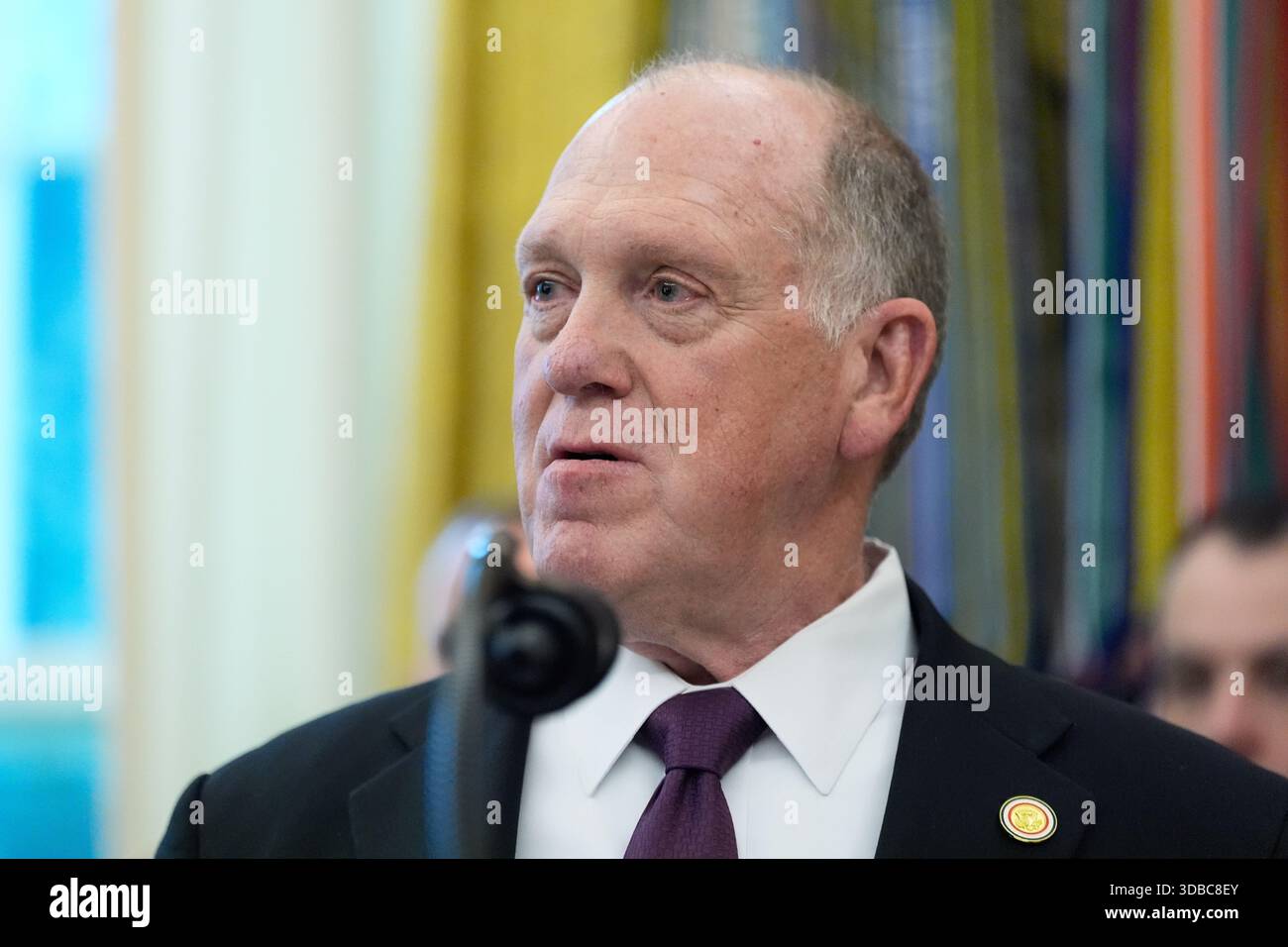 Border Czar Tom Homan speaks during a Mexican Border Defense Medal ...