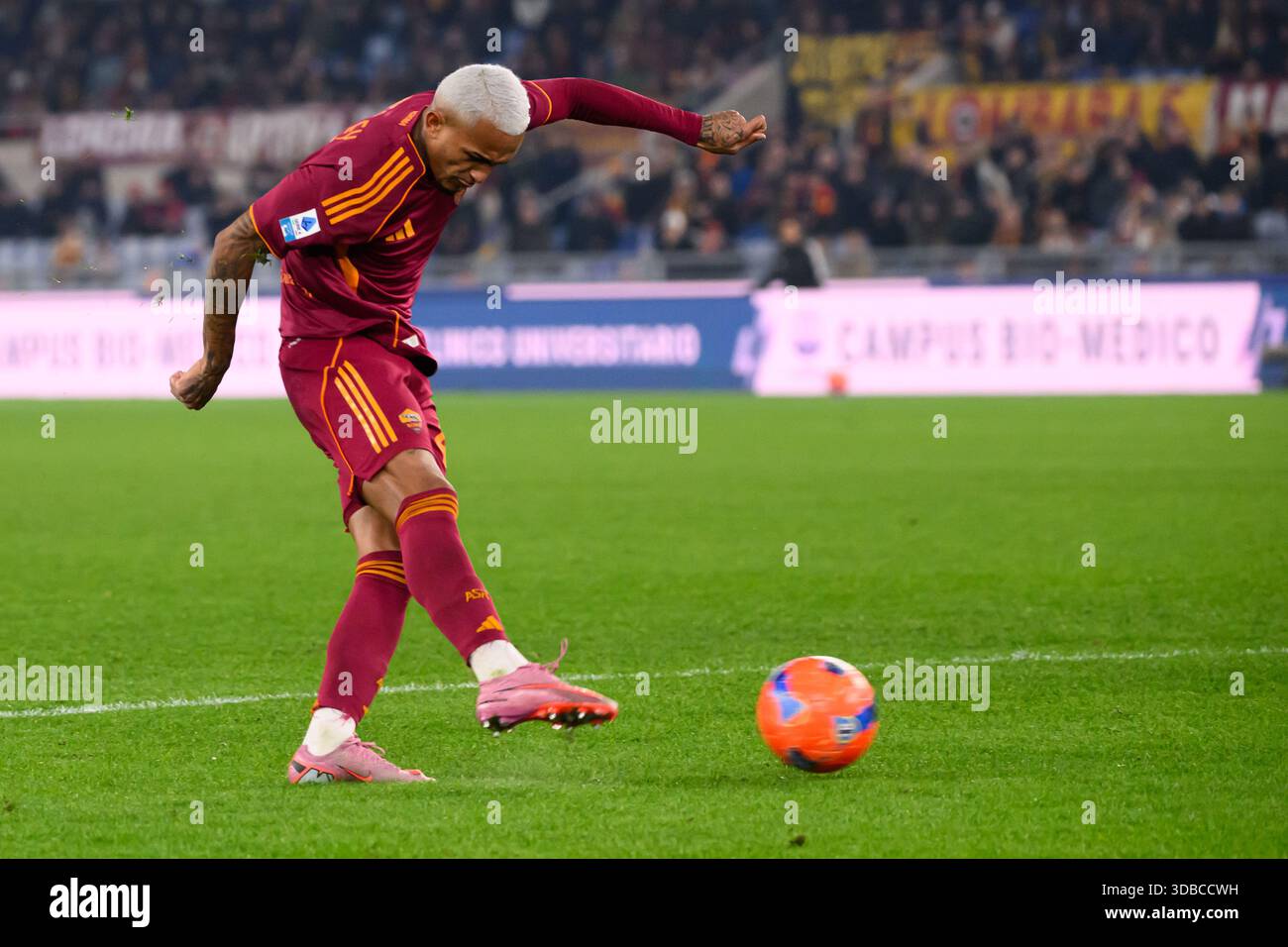 Wesley Vinicius Franca Lima of AS Roma scores the goal of 1-0 during ...