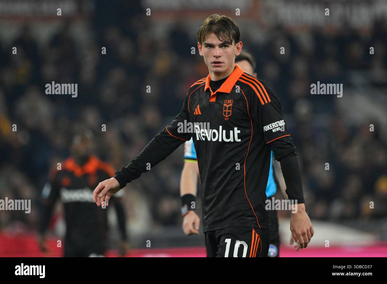 Como’s Nico Paz during the Serie A Enilive soccer match between AS Roma ...