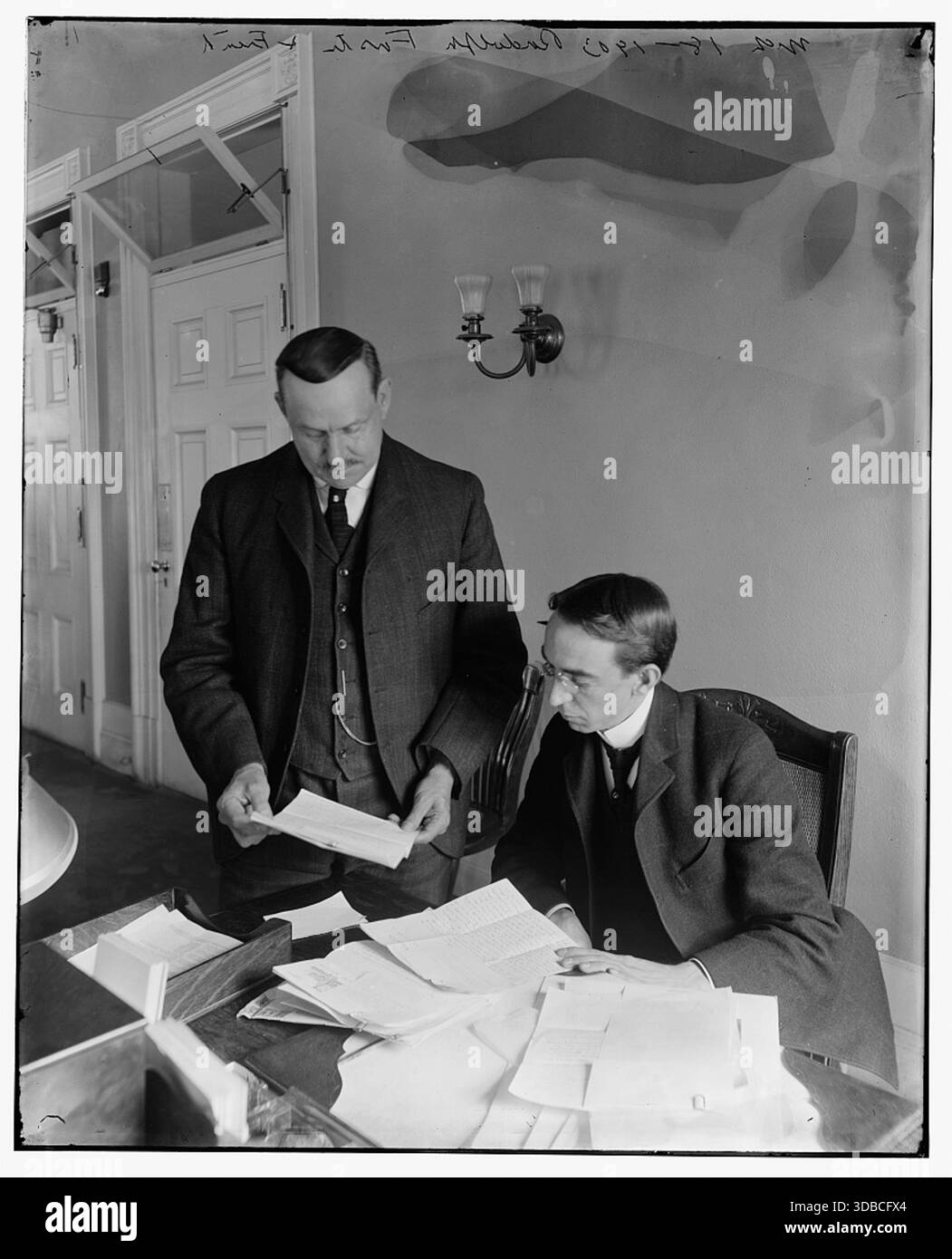 1903 history historical Cut Out Stock Images & Pictures - Alamy