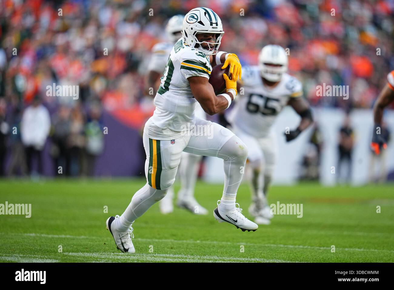 Green Bay Packers running back Chris Brooks (30) runs against the ...