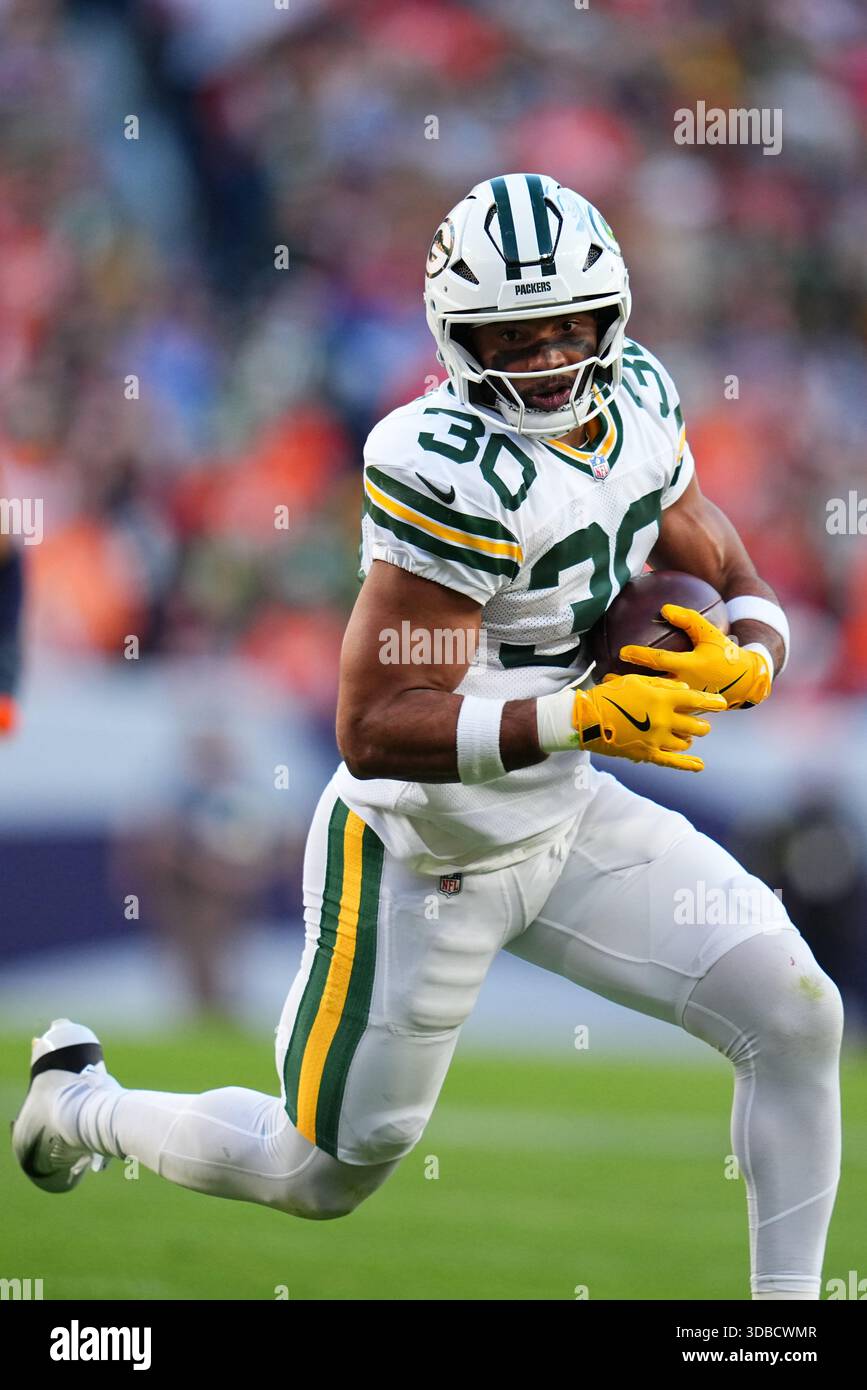 Green Bay Packers running back Chris Brooks (30) runs against the ...