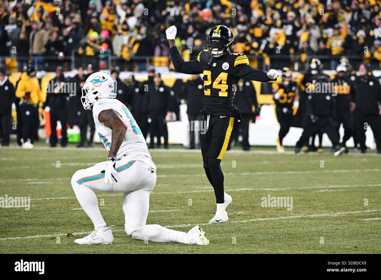 Pittsburgh Steelers cornerback Joey Porter Jr. (24) celebrates after a ...