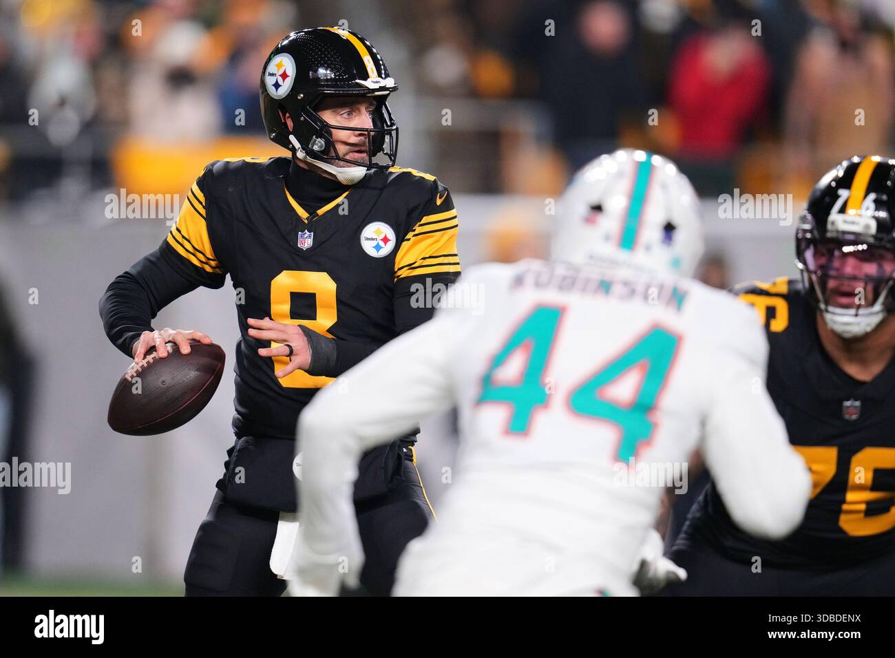 Pittsburgh Steelers quarterback Aaron Rodgers (8) drops back to pass ...