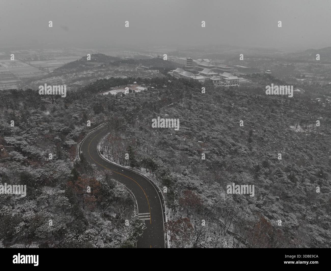 Snow scenery at the Wulian Mountain in Rizhao City, east China's ...