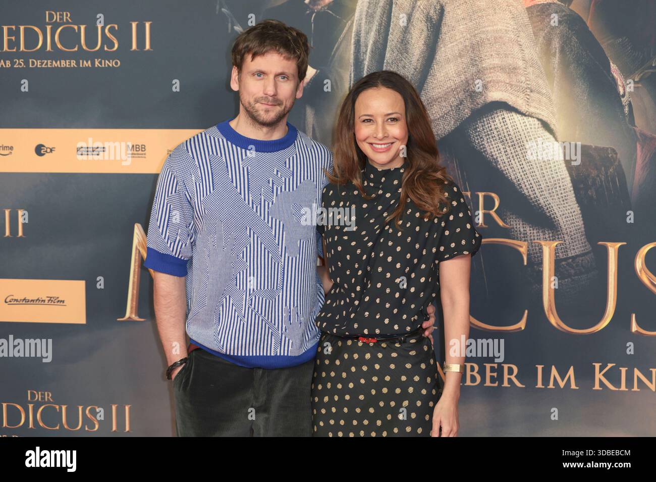 Steve Windolf und Sinta Weisz bei der Weltpremiere von 'Der Medicus II ...